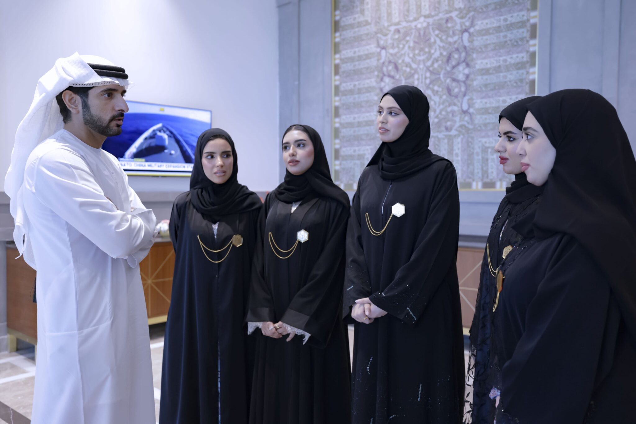 Sheikh Hamdan Draises India's UAE Diplomatic Mission Latest Business ...