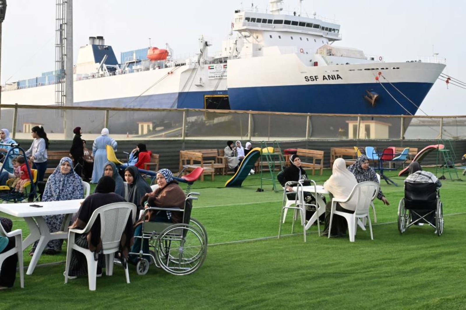 The UAE Floating Hospital In Al-Arish Maintains For Managing Injured ...